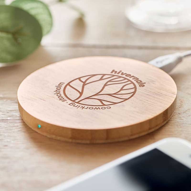 Chargeur à induction personnalisé NAKOMIS | Cadactuel